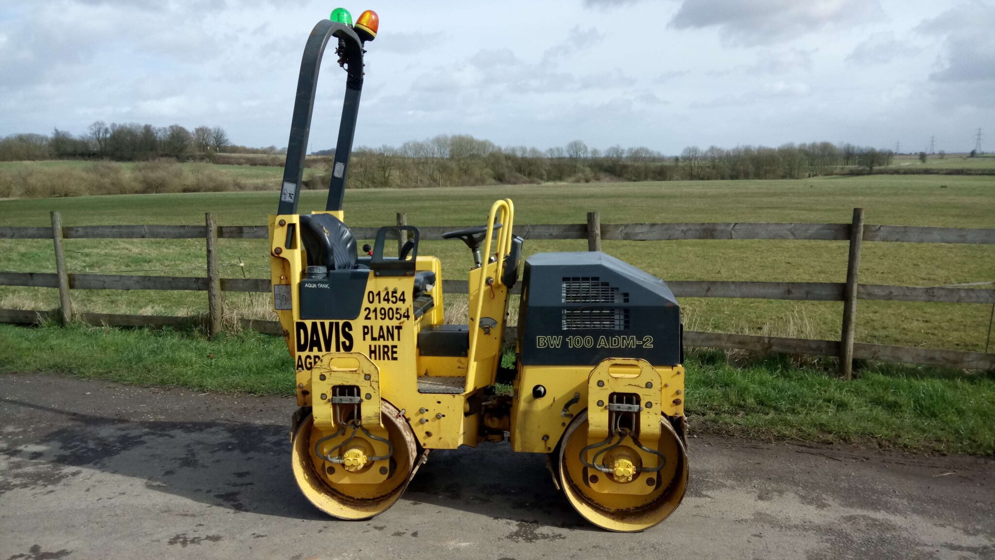 Compaction - 4 - BW 100 ADM-2 1000mm Tandem Vibratory Roller | DAP HIRE